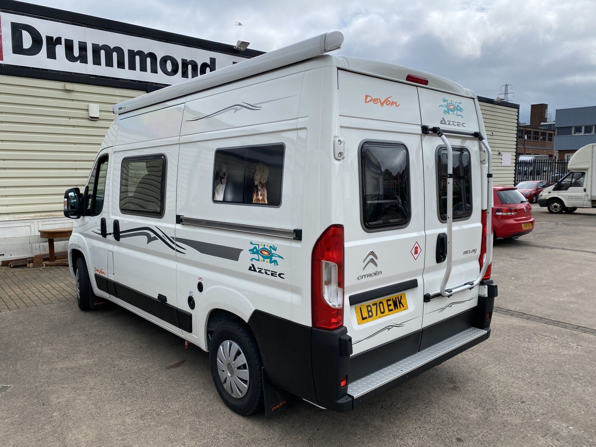 Vehicles - MAD Colour